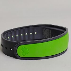 Disney | Accessories | Disney Magic Bands Green Eric Mickey Mouse Park ...
